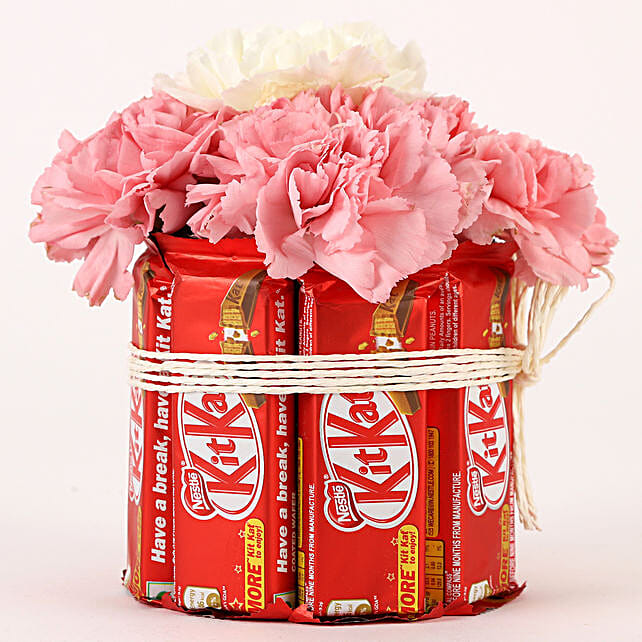 Carnations & Kit Kat Glass Arrangement | Gift Flower and Chocolate ...