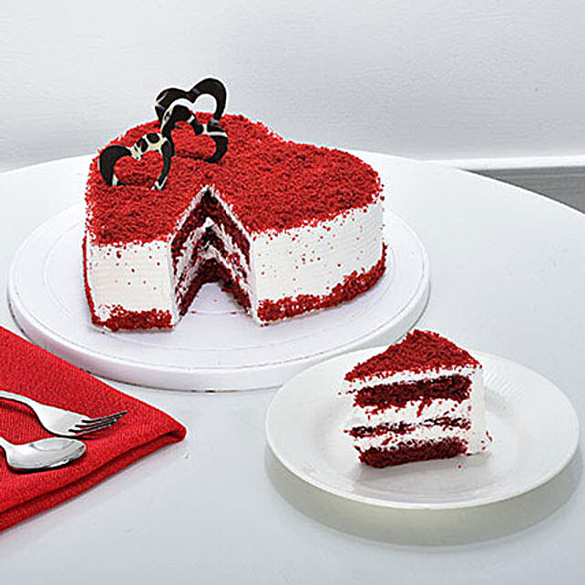 Red Velvet Heart Cake 1kg | Gift Red Velvet Heart Cake 1kg - Ferns N Petals