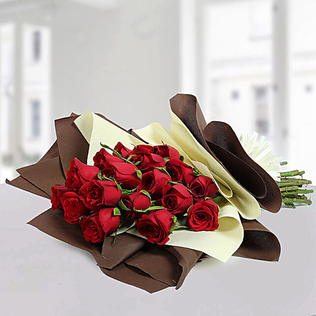 Gorgeous Red Roses Bunch | Gift Red Roses Online - Ferns N Petals