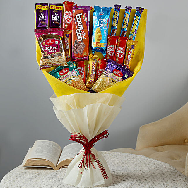 Mix Snacks Bouquet | Gift Chocolate and Chip Bouquet chocolates - Ferns ...